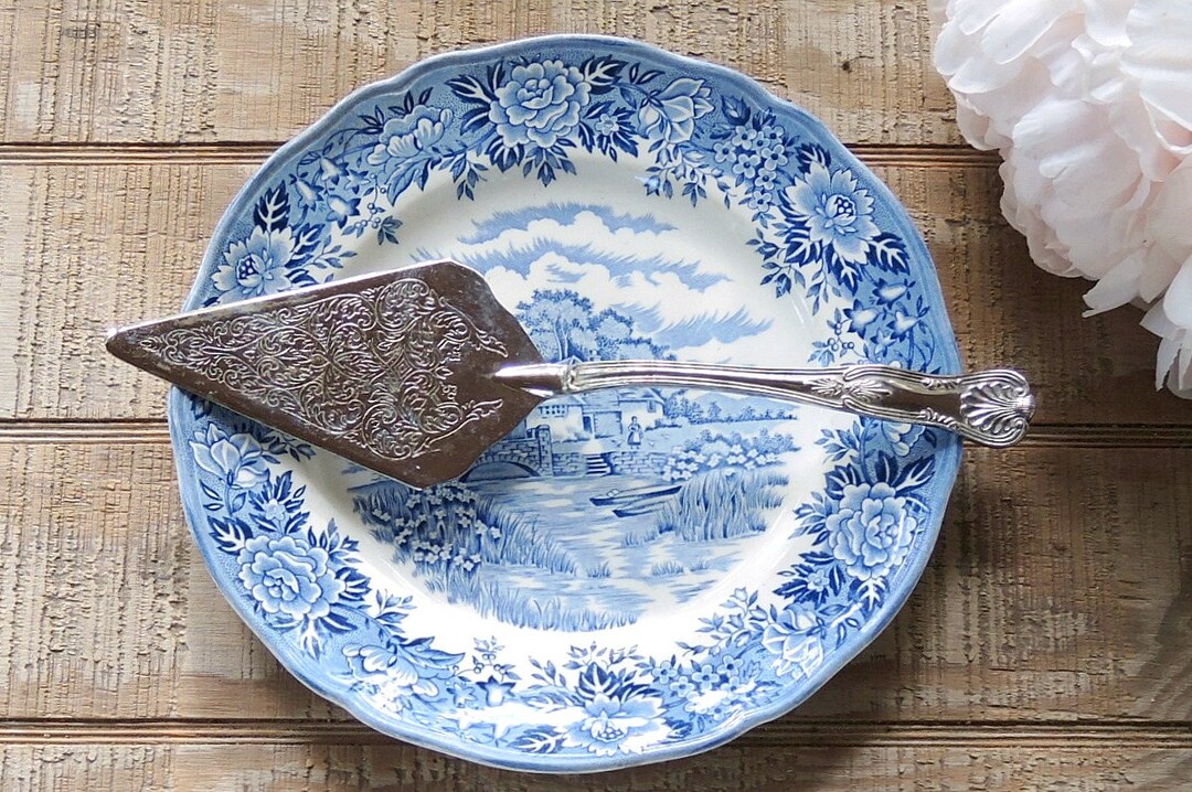 Vintage Ornate Engraved Silverplated Pie or Cake Server for Weddings - Etsy