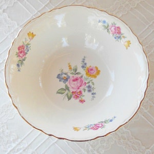 SCIO Hazel Floral Cottage Style Serving Bowl, Rosebuds, Tea Party ...
