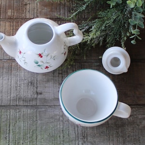 Pfaltzgraff Winterberry Teapot Tea for One Stackable Set Hostess Gift ...