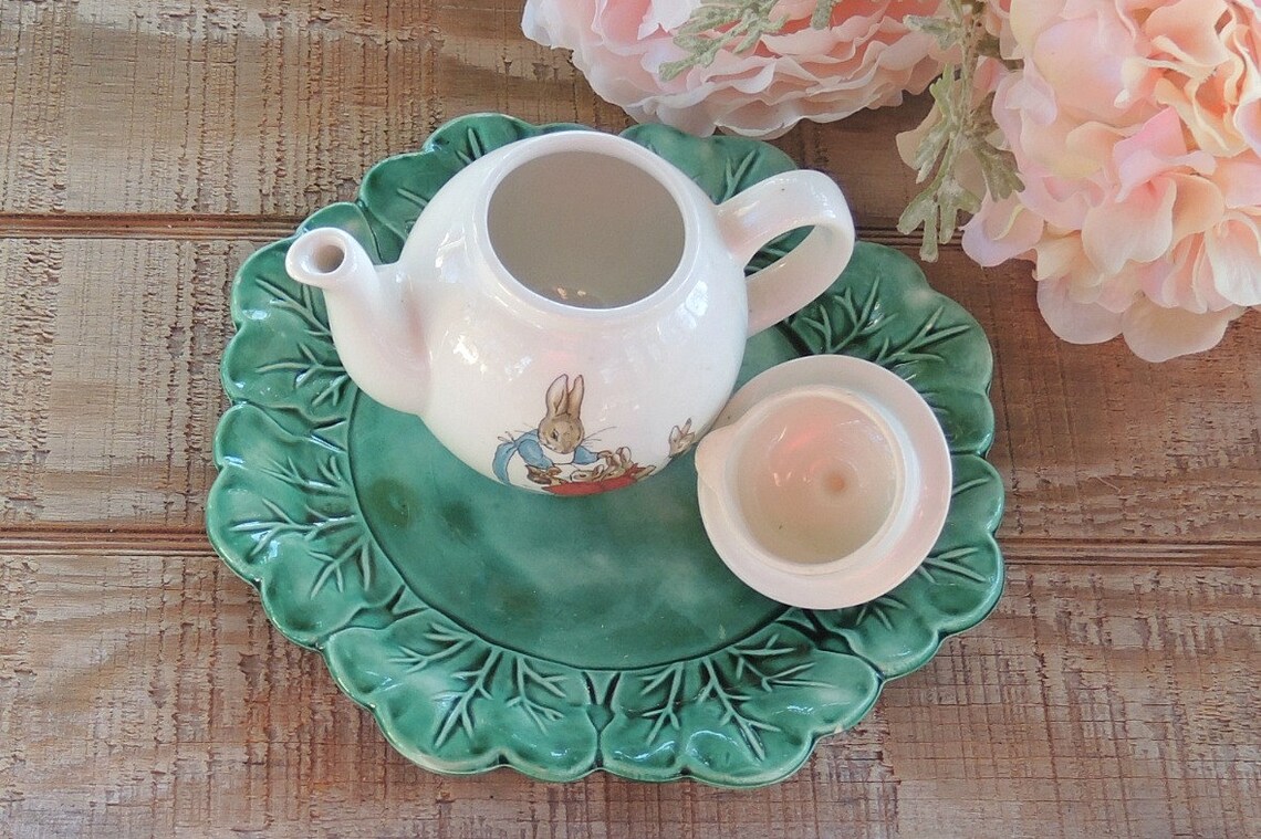 Wedgwood Peter Rabbit Child's Teapot With Lid Run Along | Etsy