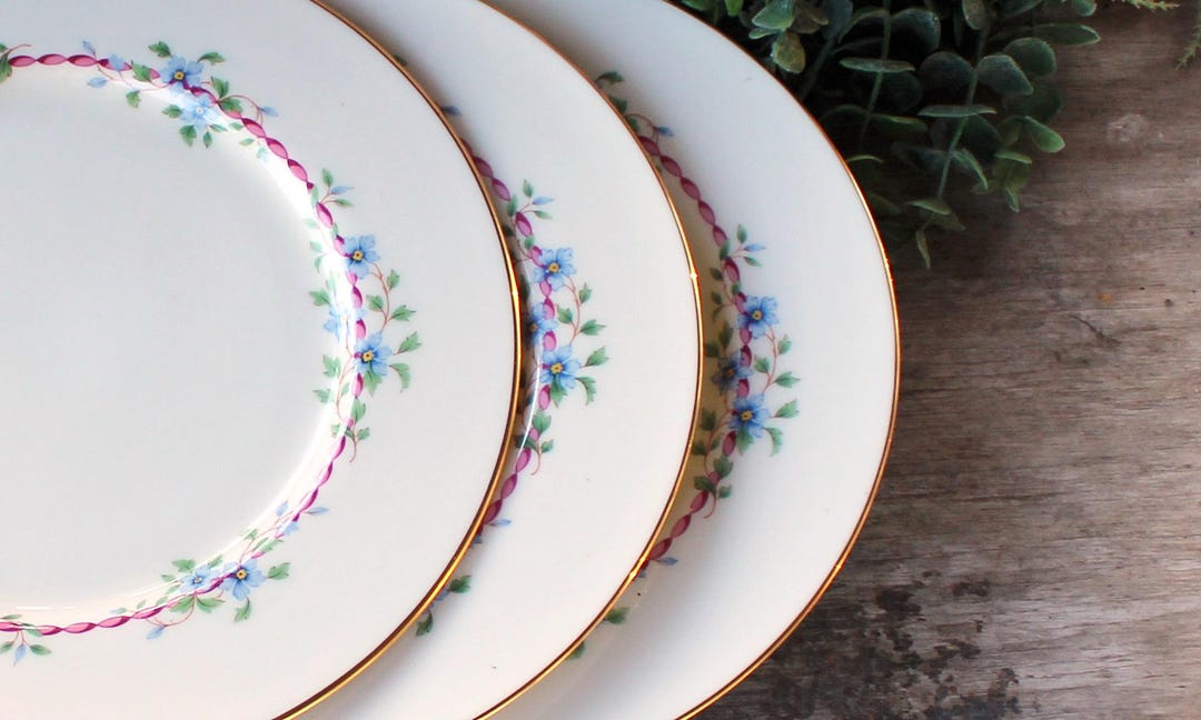 Lenox Belvidere Dinner Plates Set of 3 Fine China Gold Rimmed Ca. 1941 ...