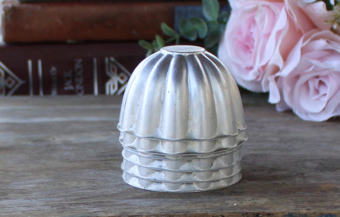 French Farmhouse Vintage Metal Gelatine or Muffin Molds Set of 6 - Etsy