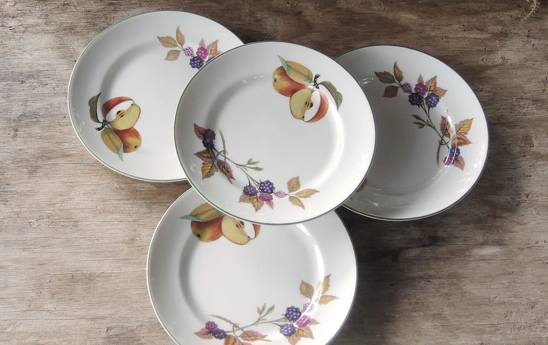 Royal Worcester Evesham Vale Bread Plates Set of 4 Made in England ...