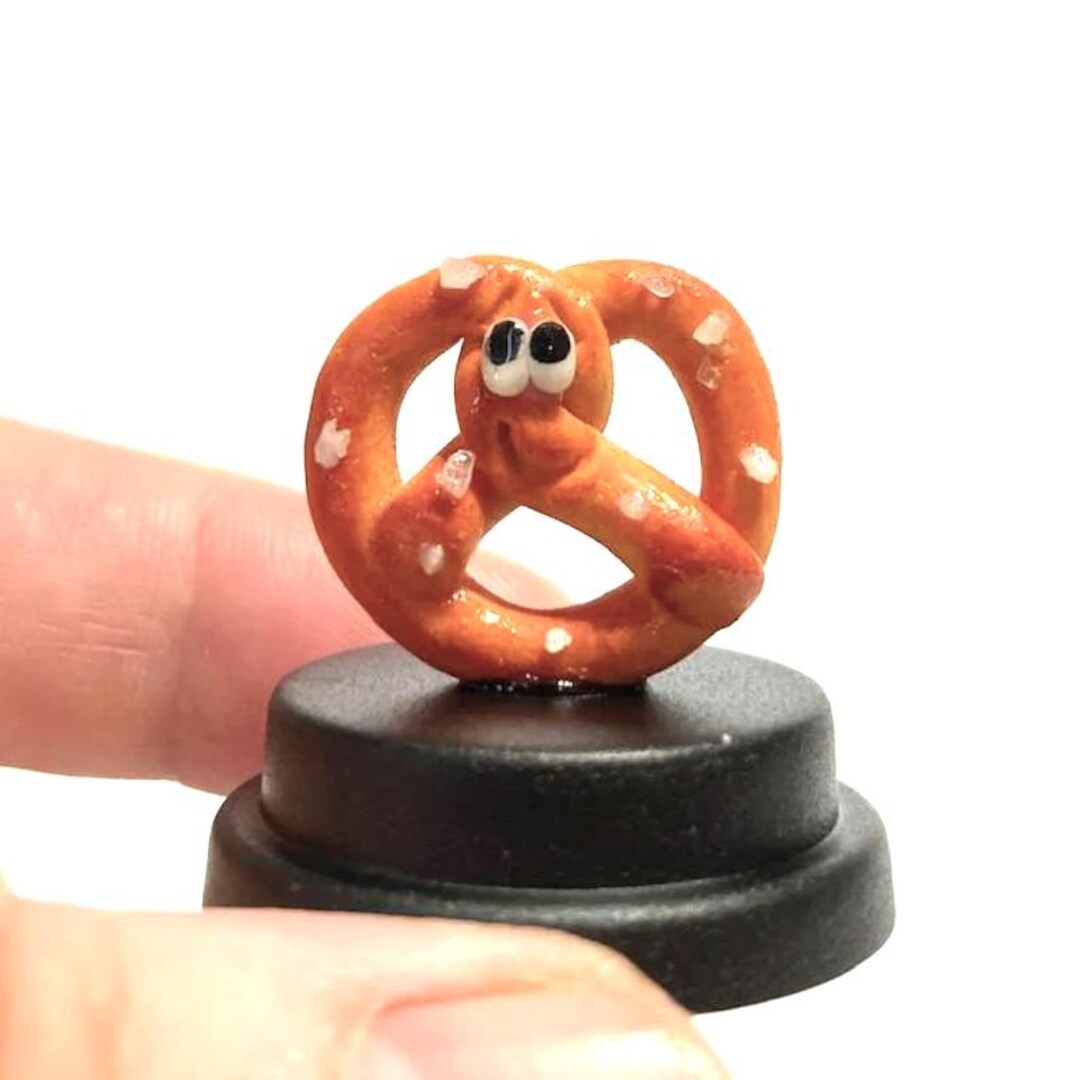 Pretzel Pet © Brezel, Cracker, Fast Food, Gift for Him, Gift for Her ...