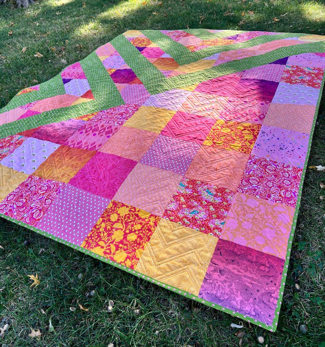 Tula Pink Quilt Kit Featuring Tiny Prints Fabrics and the Crossroads ...