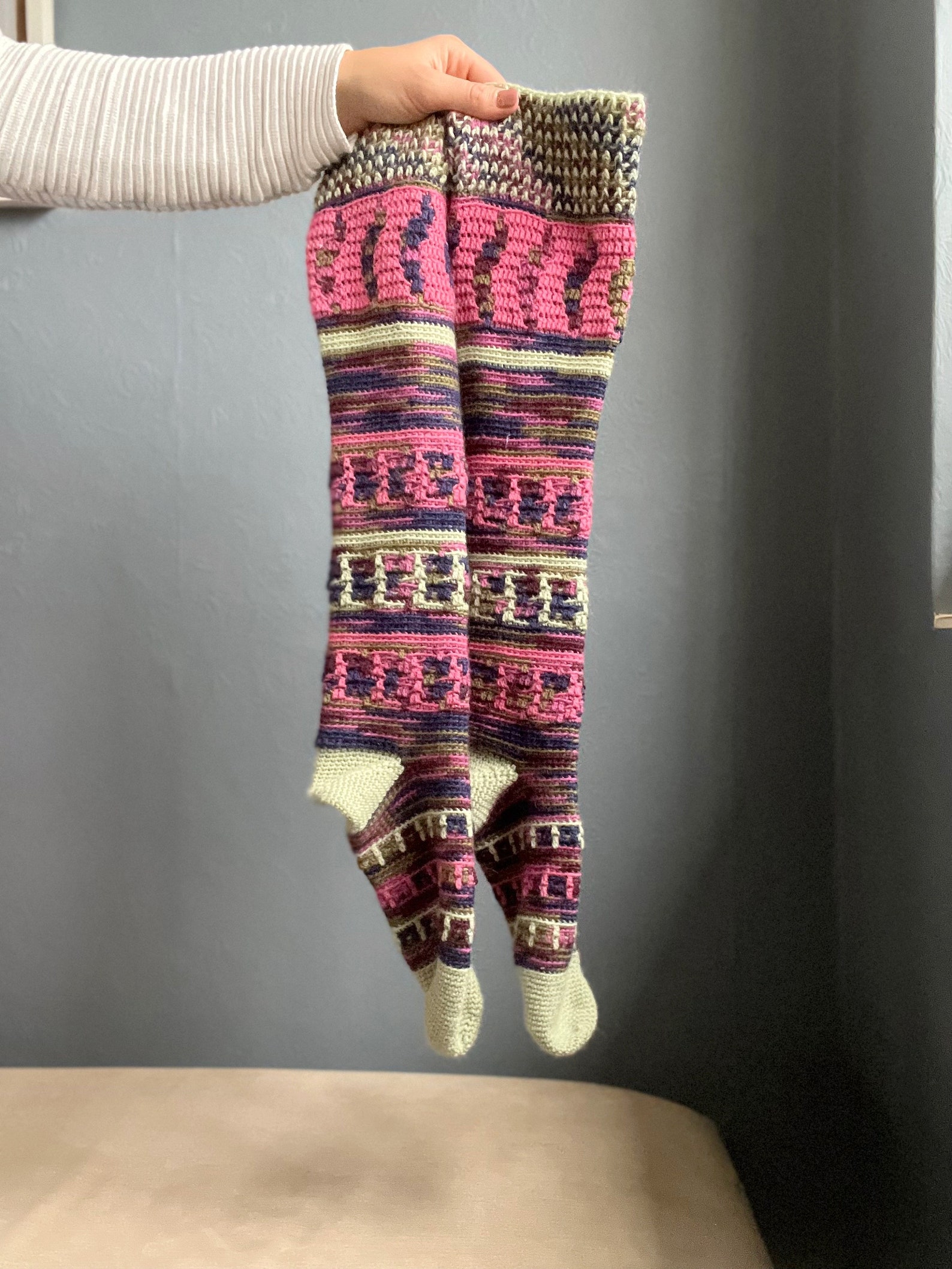 CROCHET PATTERN / Hydrangea Mosaic Socks / Overlay Mosaic Crochet Socks ...
