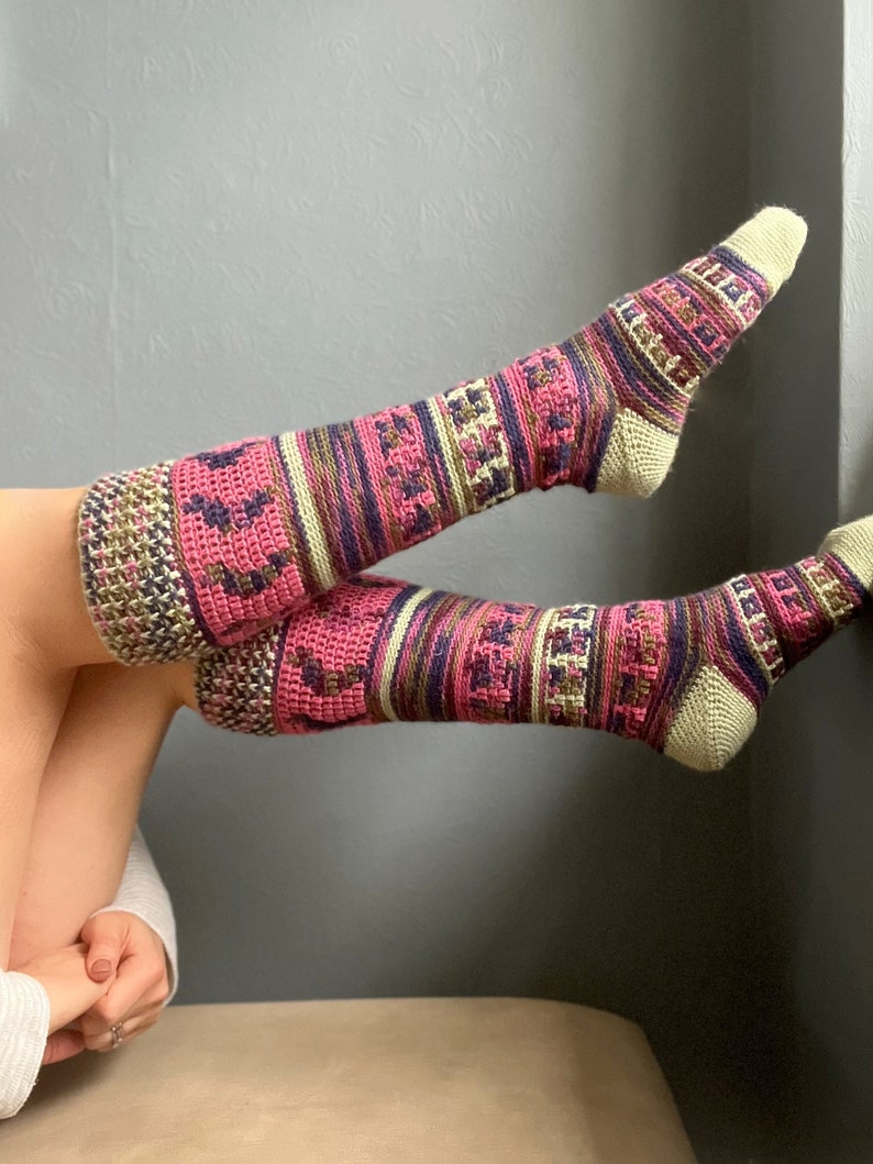 CROCHET PATTERN / Hydrangea Mosaic Socks / Overlay Mosaic Crochet Socks ...
