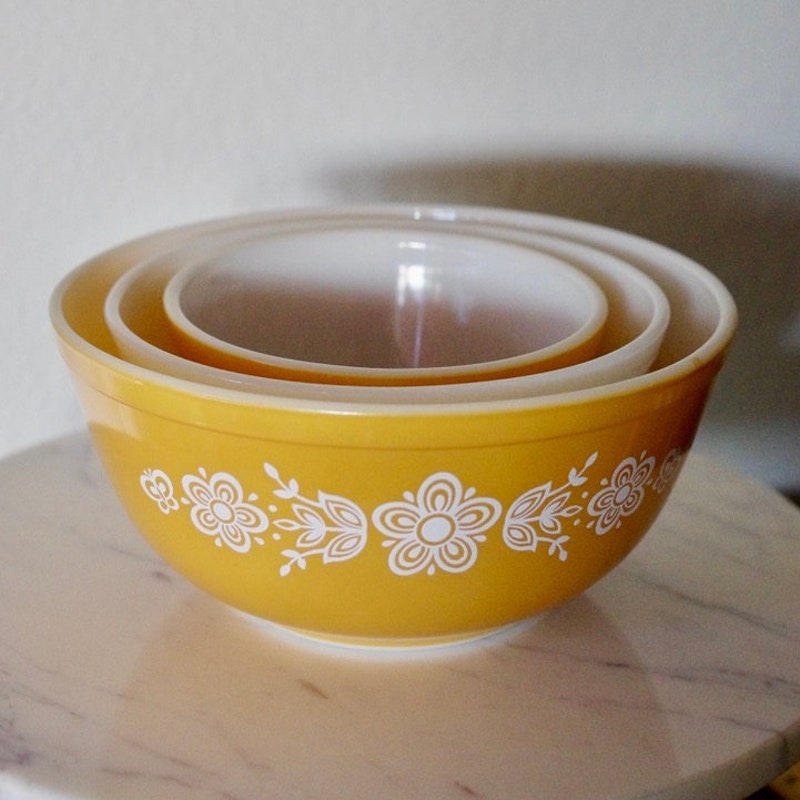 Gold Mixing Bowls - Etsy