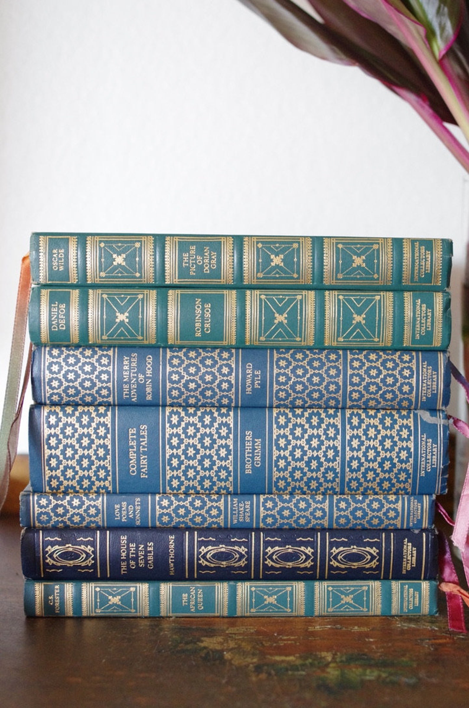 Vintage International Collector's Library Books Each Sold - Etsy