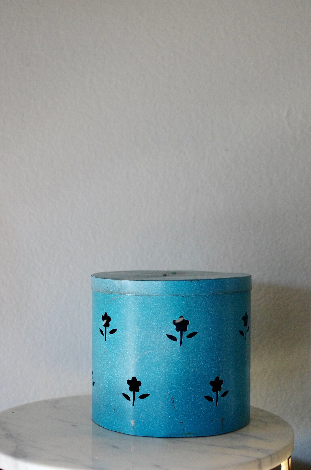 Vintage Blue Tin Container With Floral Shaped Cut Outs, Vintage Biscuit ...