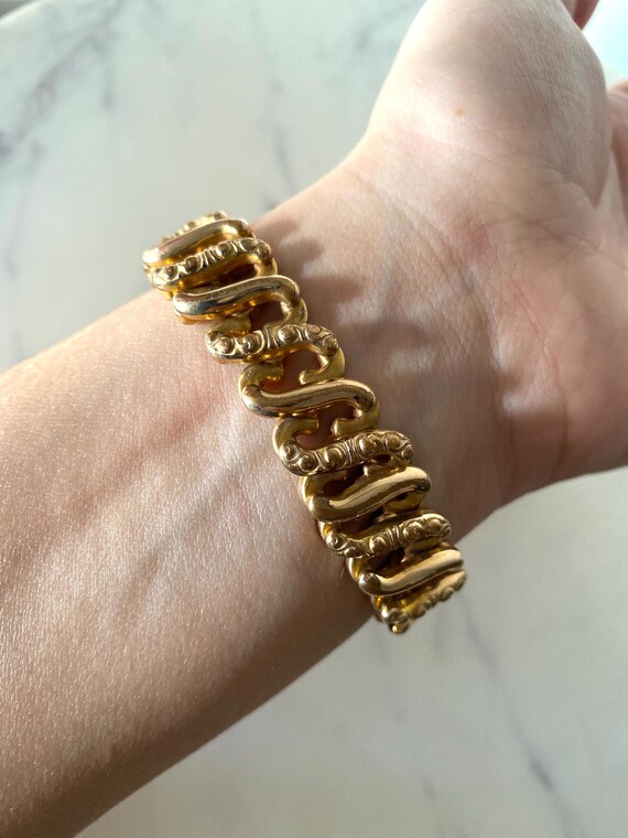 Antique Gold Plated Sweetheart Expansion Bracelet - Gem