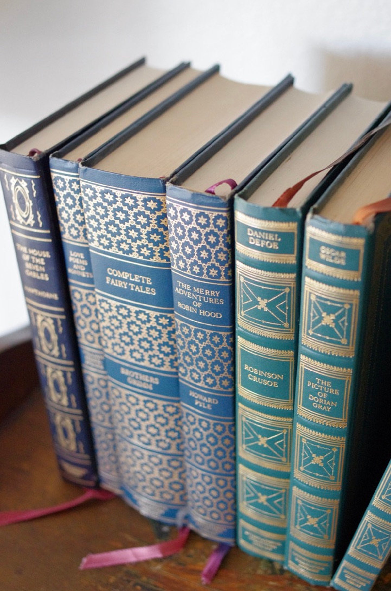 Vintage International Collector's Library Books Each Sold - Etsy