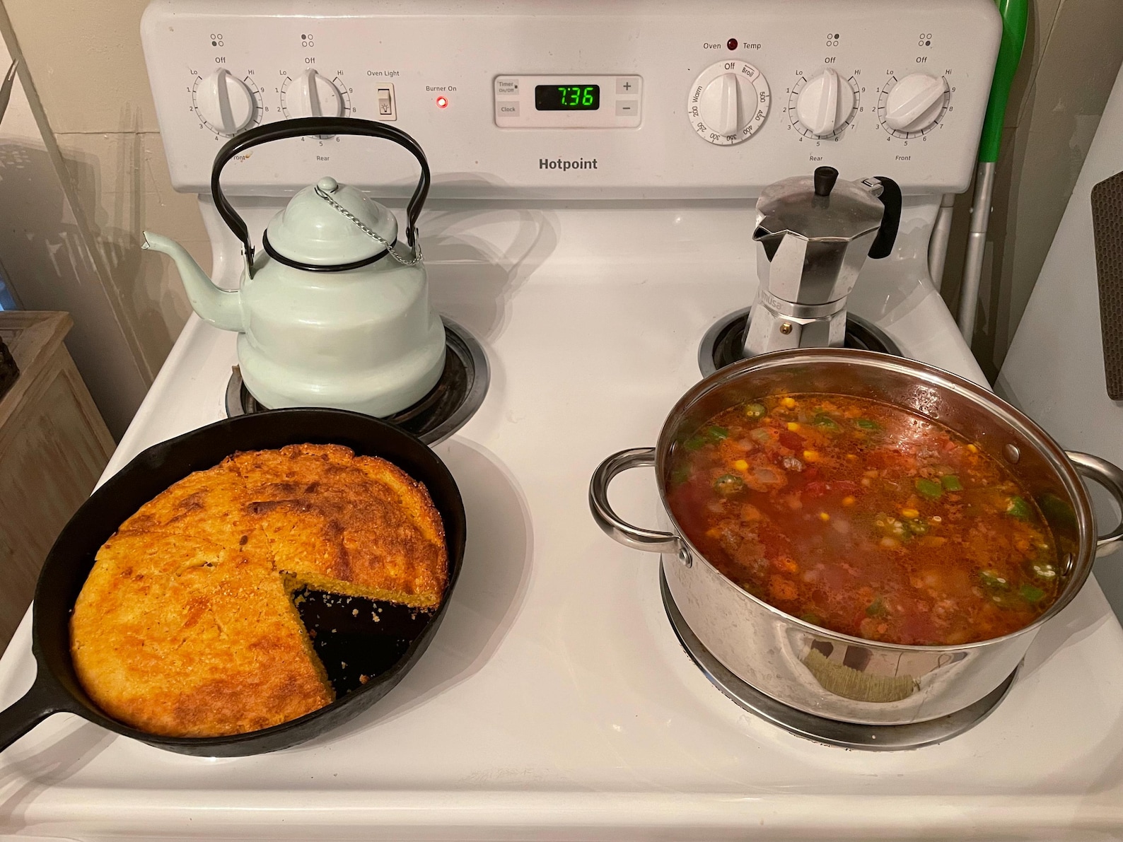 Traditional Skillet Cornbread Recipe *with Bonus Cornbread Dressing ...