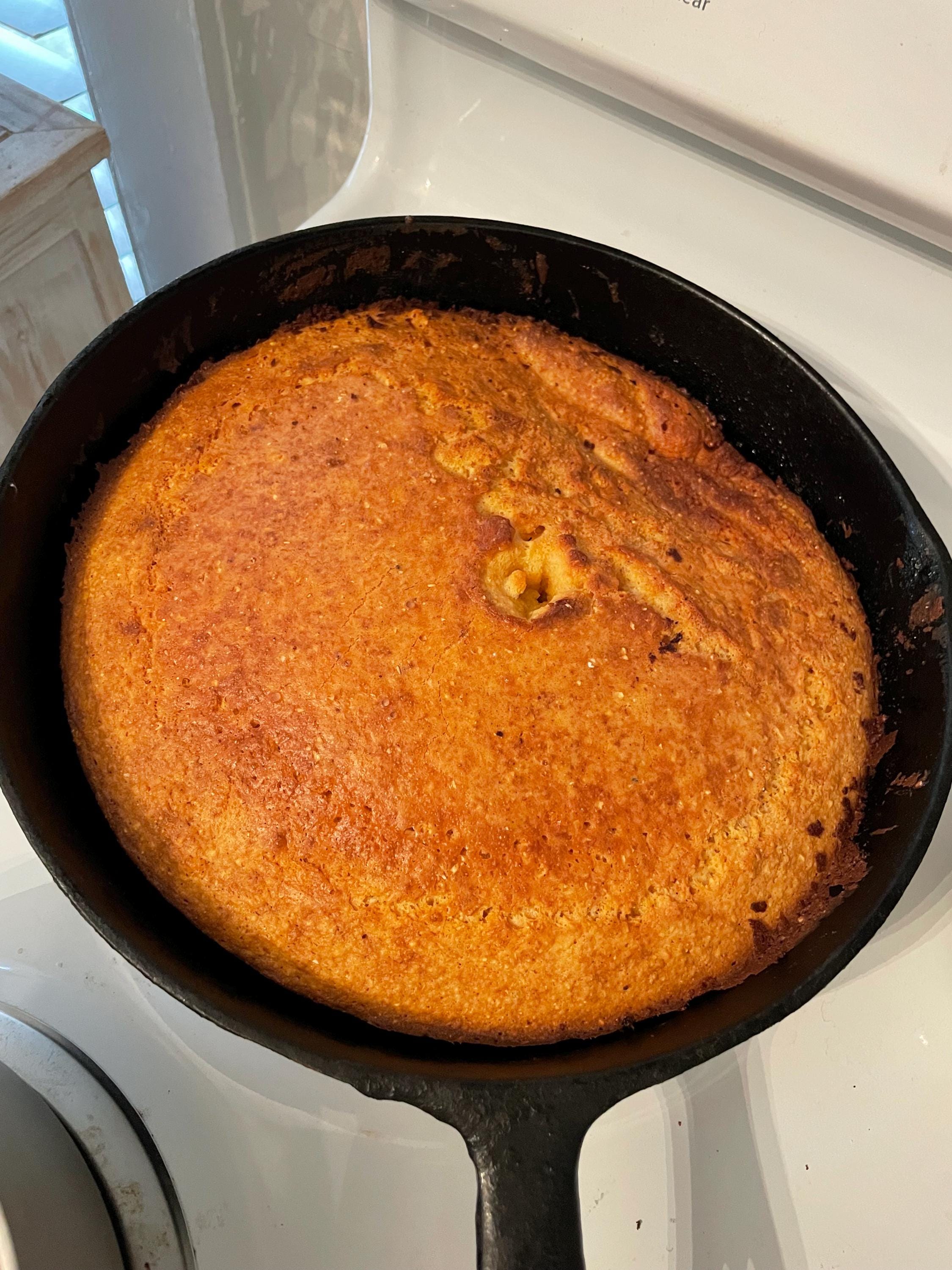 Traditional Skillet Cornbread Recipe *with Bonus Cornbread Dressing ...