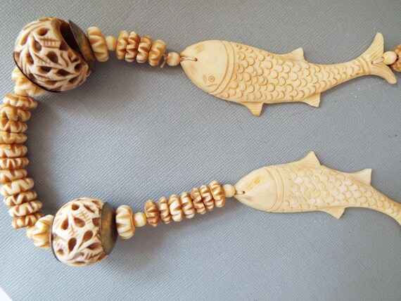 carved bone Asian necklace hand carved koi fish neck… - Gem