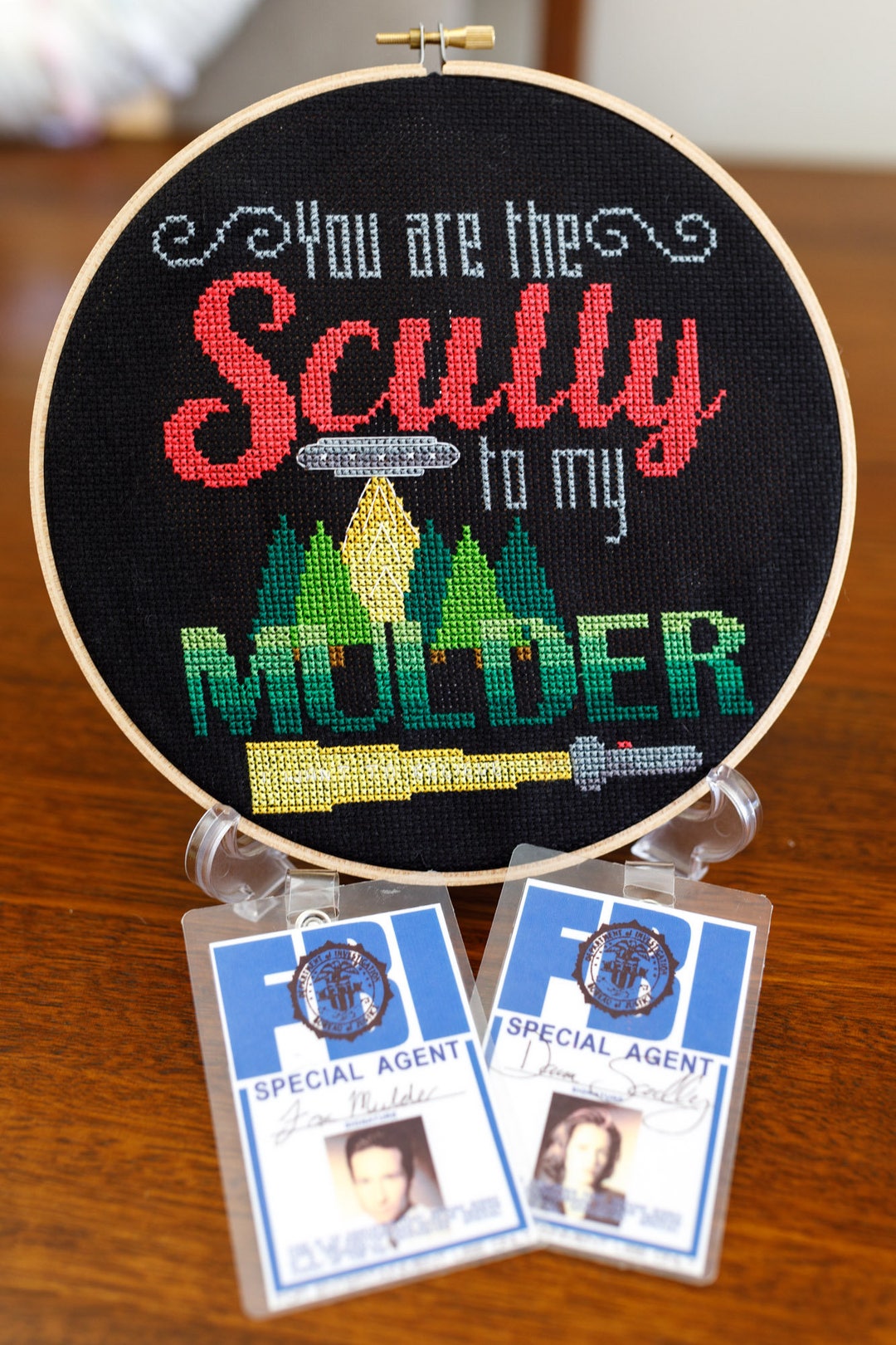 Mulder & Scully Cross Stitch Pattern - Modern Cross Stitch Pattern ...