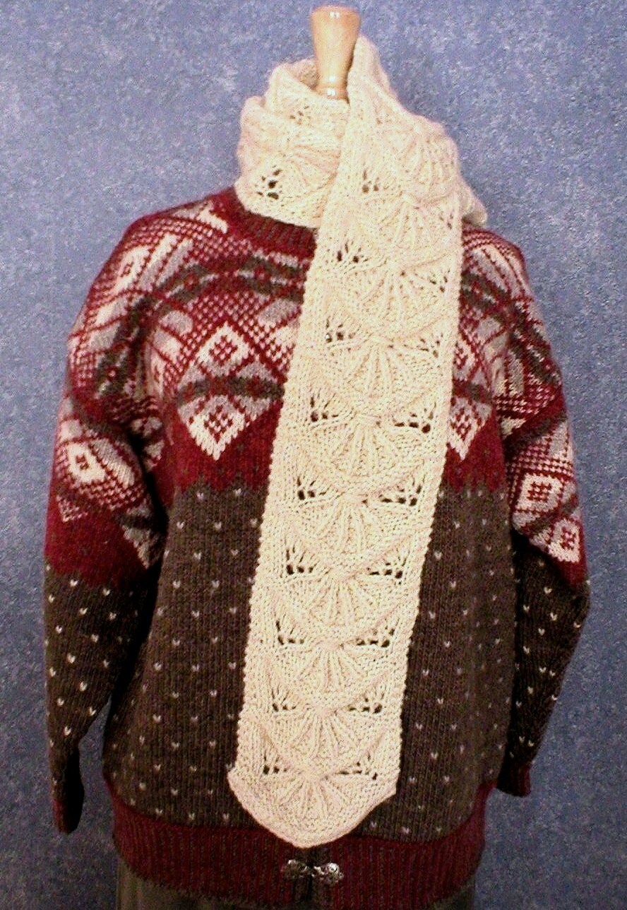 Knitting Pattern – Alsacian Scallops Scarf & Mittens, Women's Textured ...