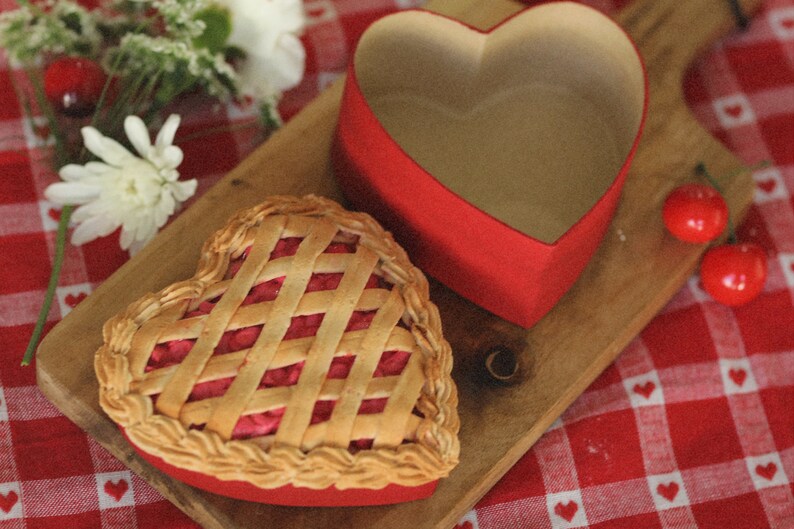 Fake Heart Cherry Pie Gift Boxes - Etsy