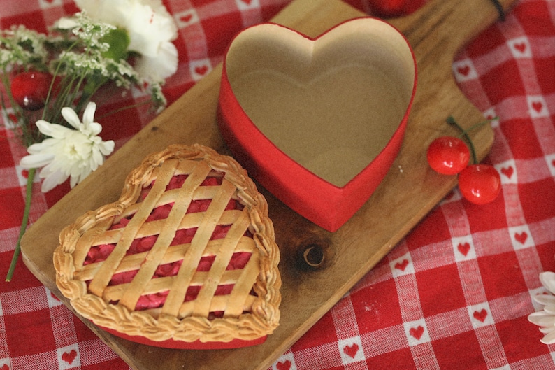 Fake Heart Cherry Pie Gift Boxes - Etsy