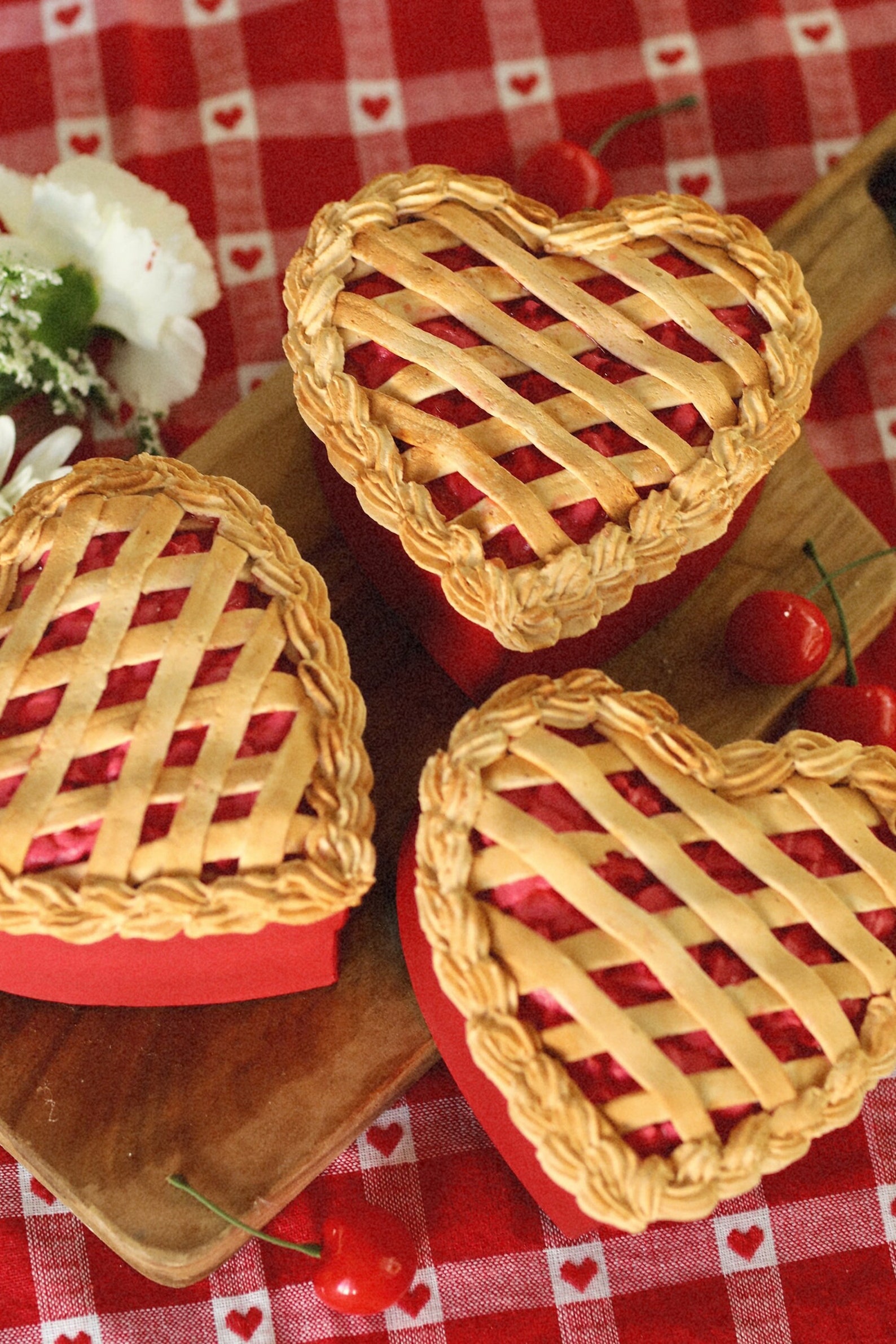 Fake Heart Cherry Pie Gift Boxes - Etsy