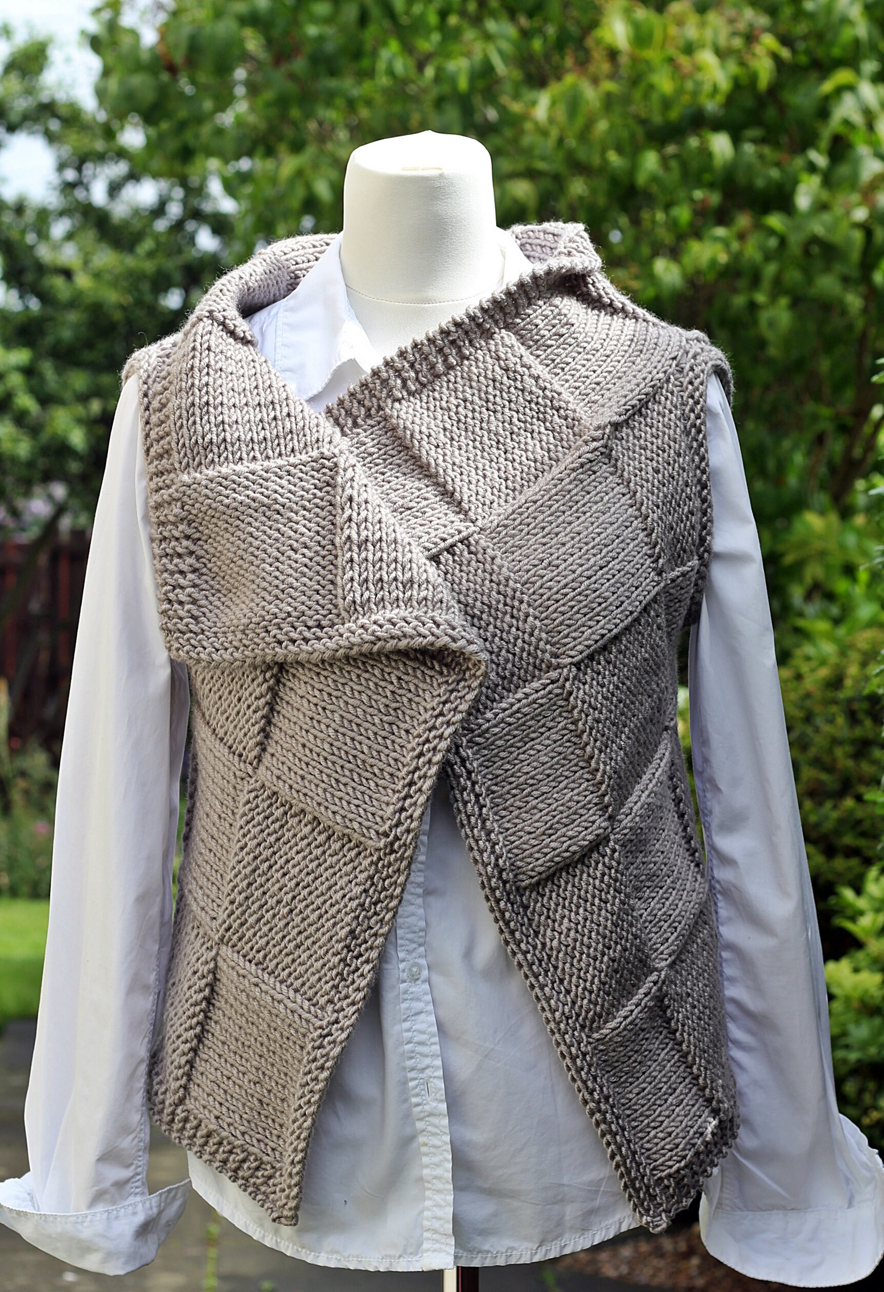 Knitting PATTERN- Clay Wrap, Womens Sleeveless Jacket, Seamless ...