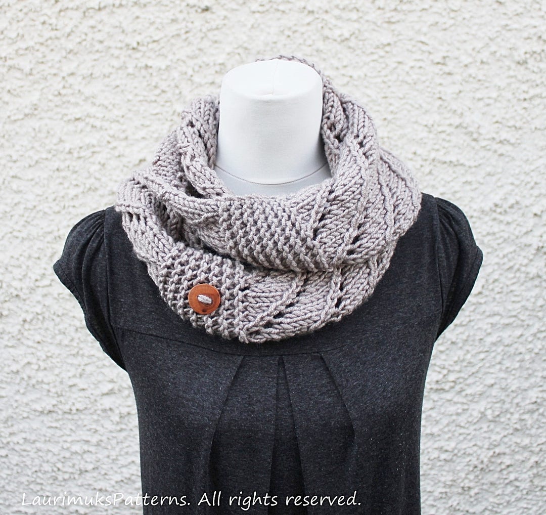 KNITTING PATTERN - Weekender Infinity Loop Scarf, Womens Scarf Pattern ...