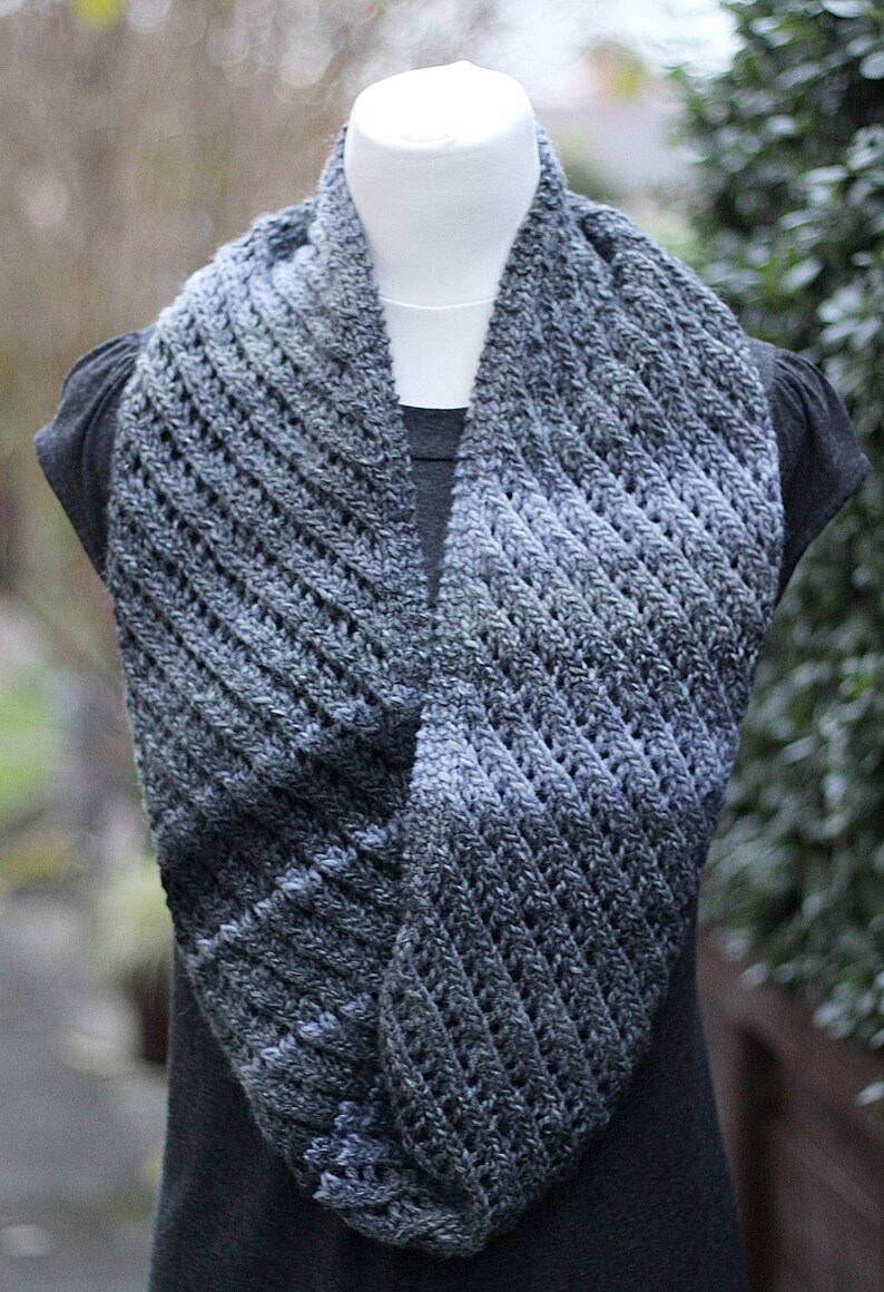 Infinity Scarf Knitting Pattern – Diagonal Lace Cowl (PDF Pattern) - Etsy