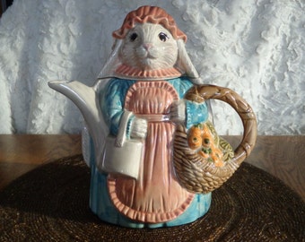 Rabbit teapot | Etsy