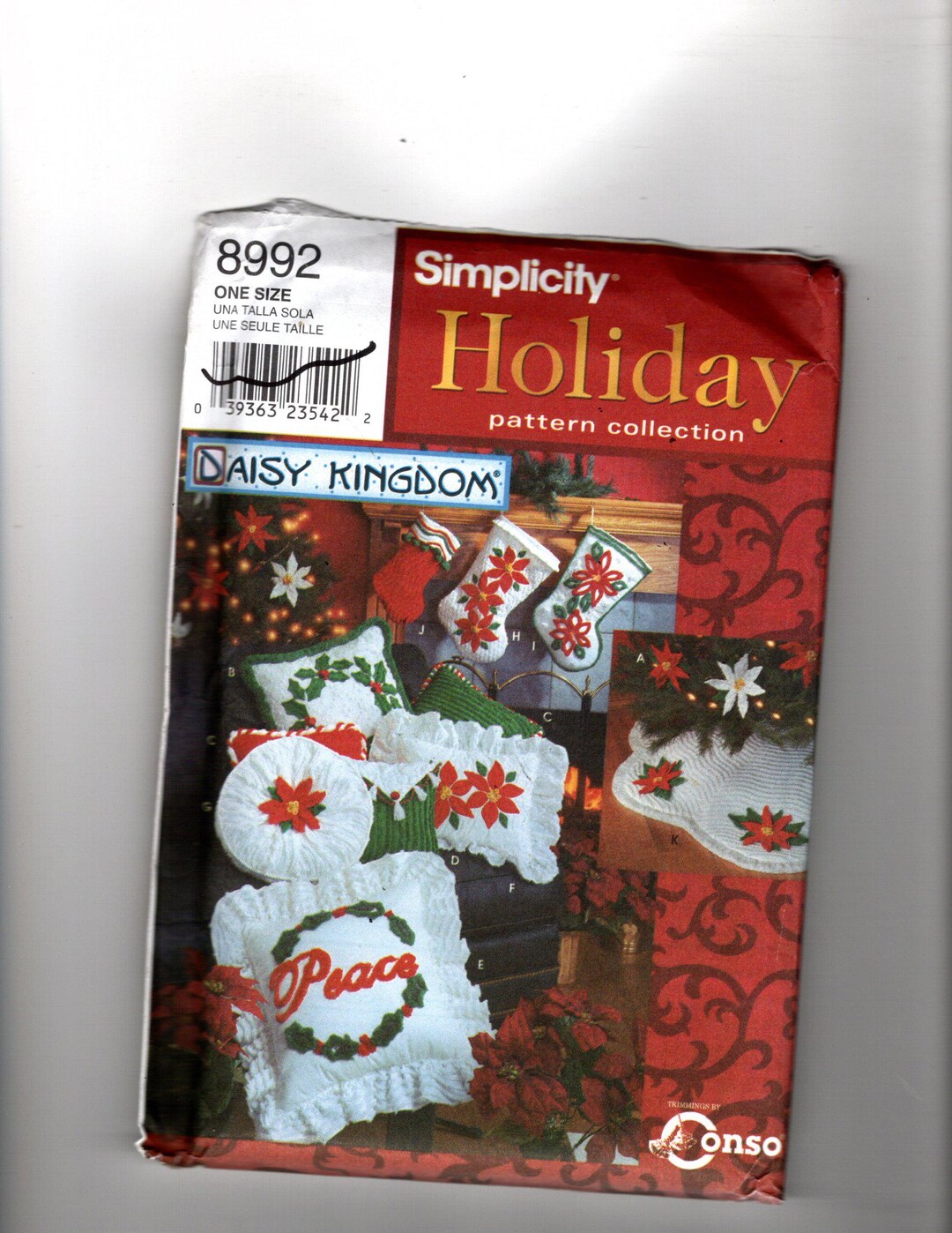 UNCUT Sewing Pattern Simplicity 8992 for Christmas Stockings, Pillows ...