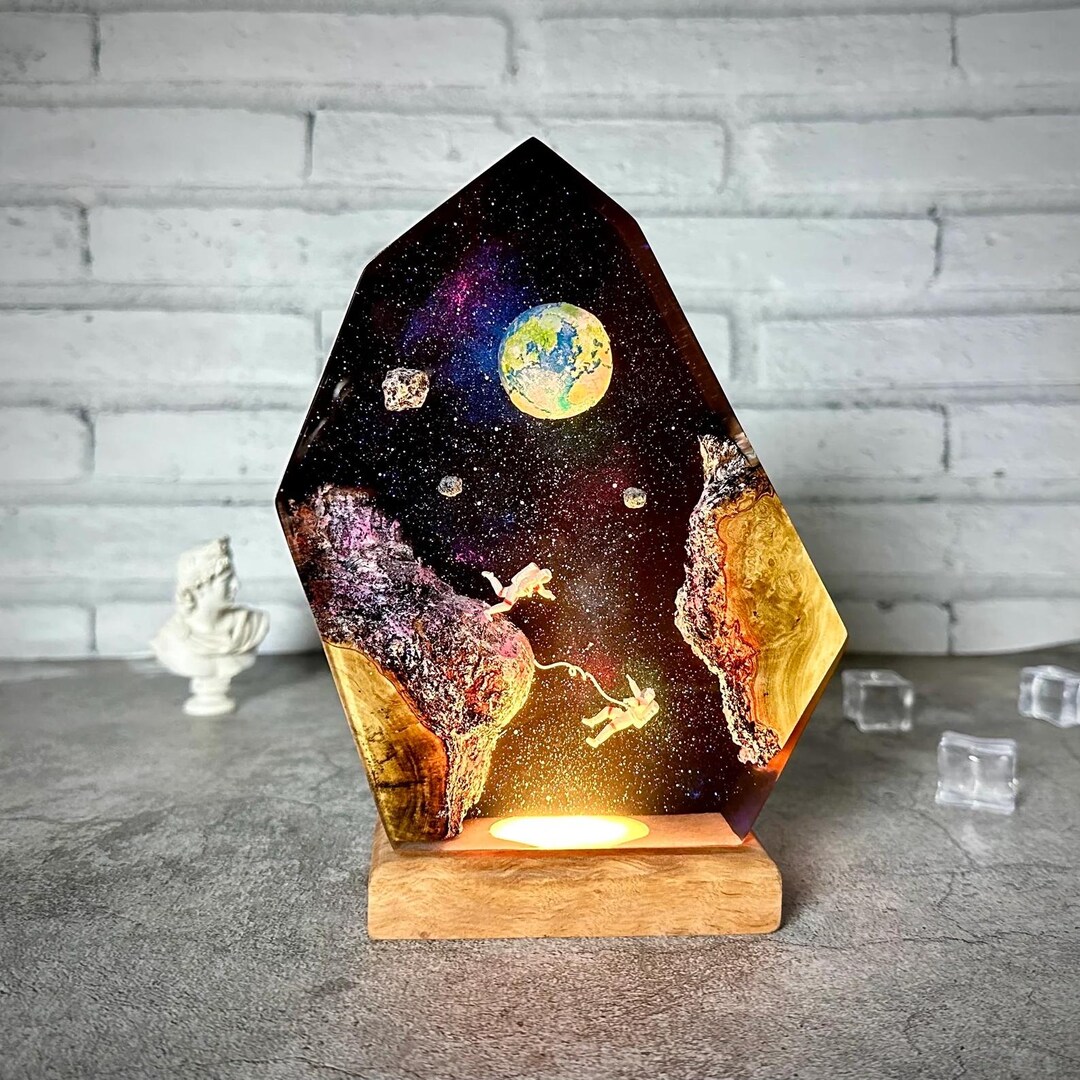 Interstellar Epoxy Lamp,astronaut Resin Wood Art Lamp,custom Night ...