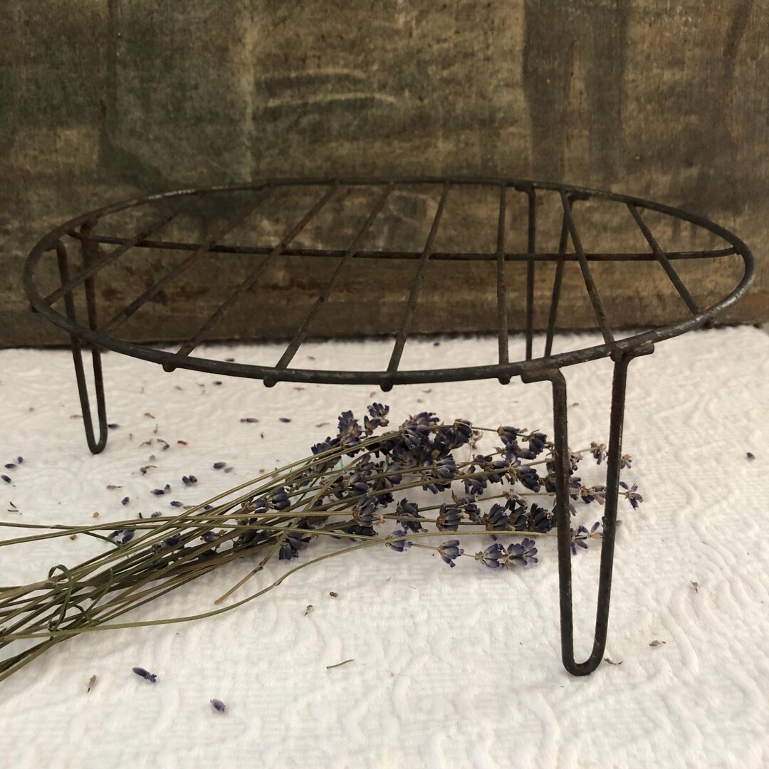 Vintage Rustic Metal Raised Round Cooling Rack - Etsy