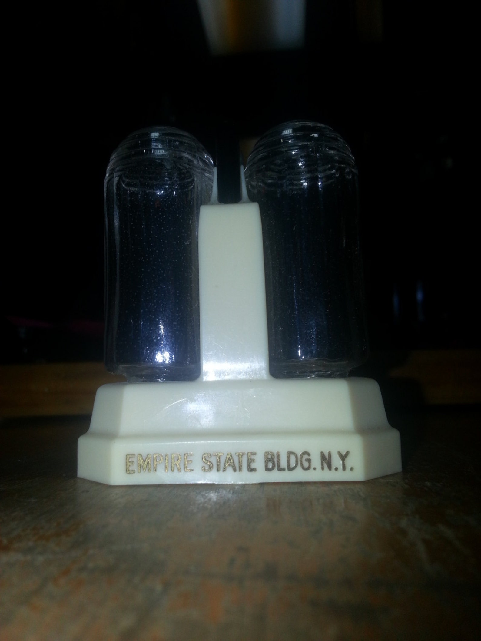 Pepsal New York City Empire State Building S&P Shaker Set - Etsy