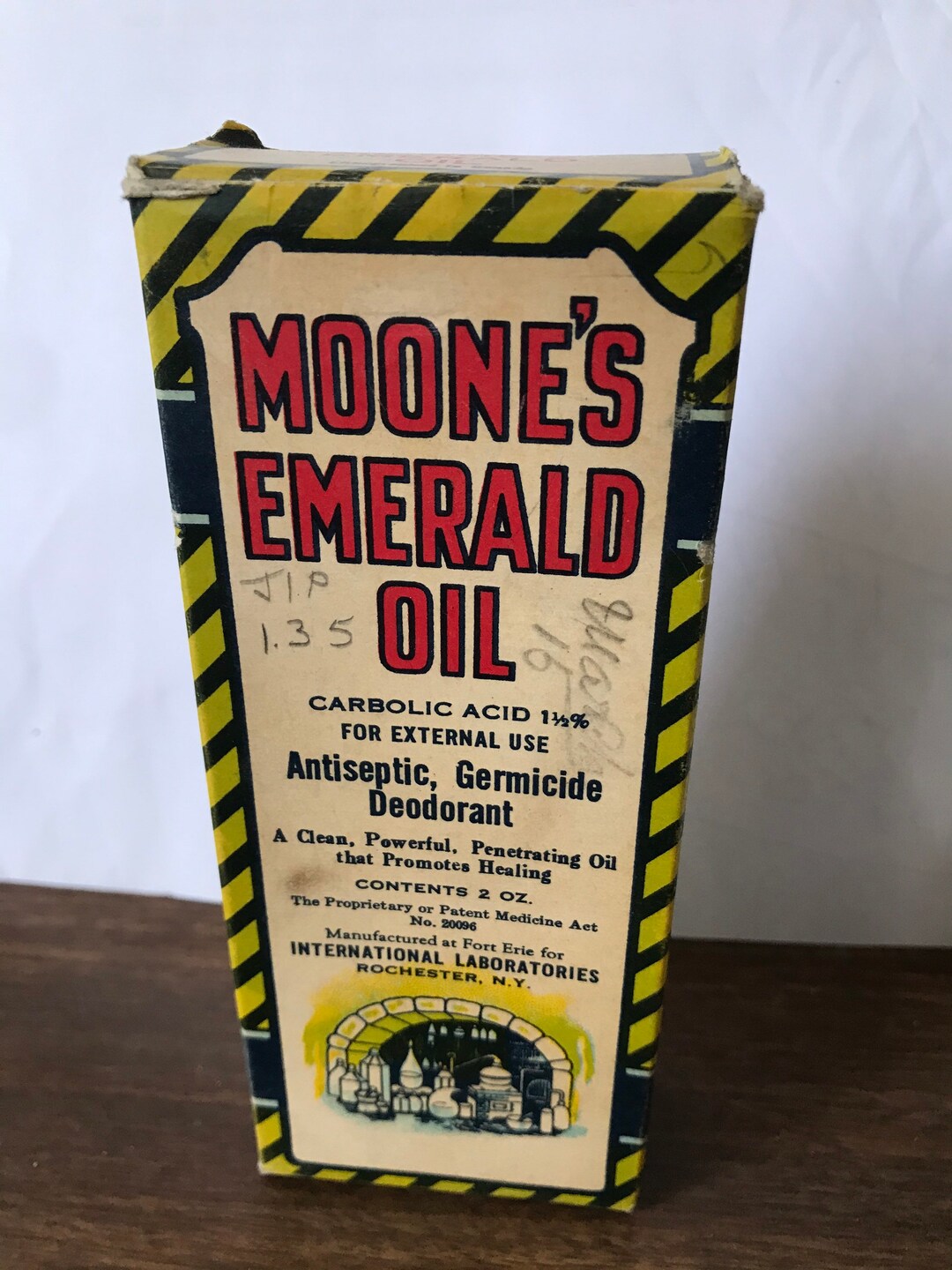 Awesome Moone’s Emerald Oil Original Box and Bottle - Etsy