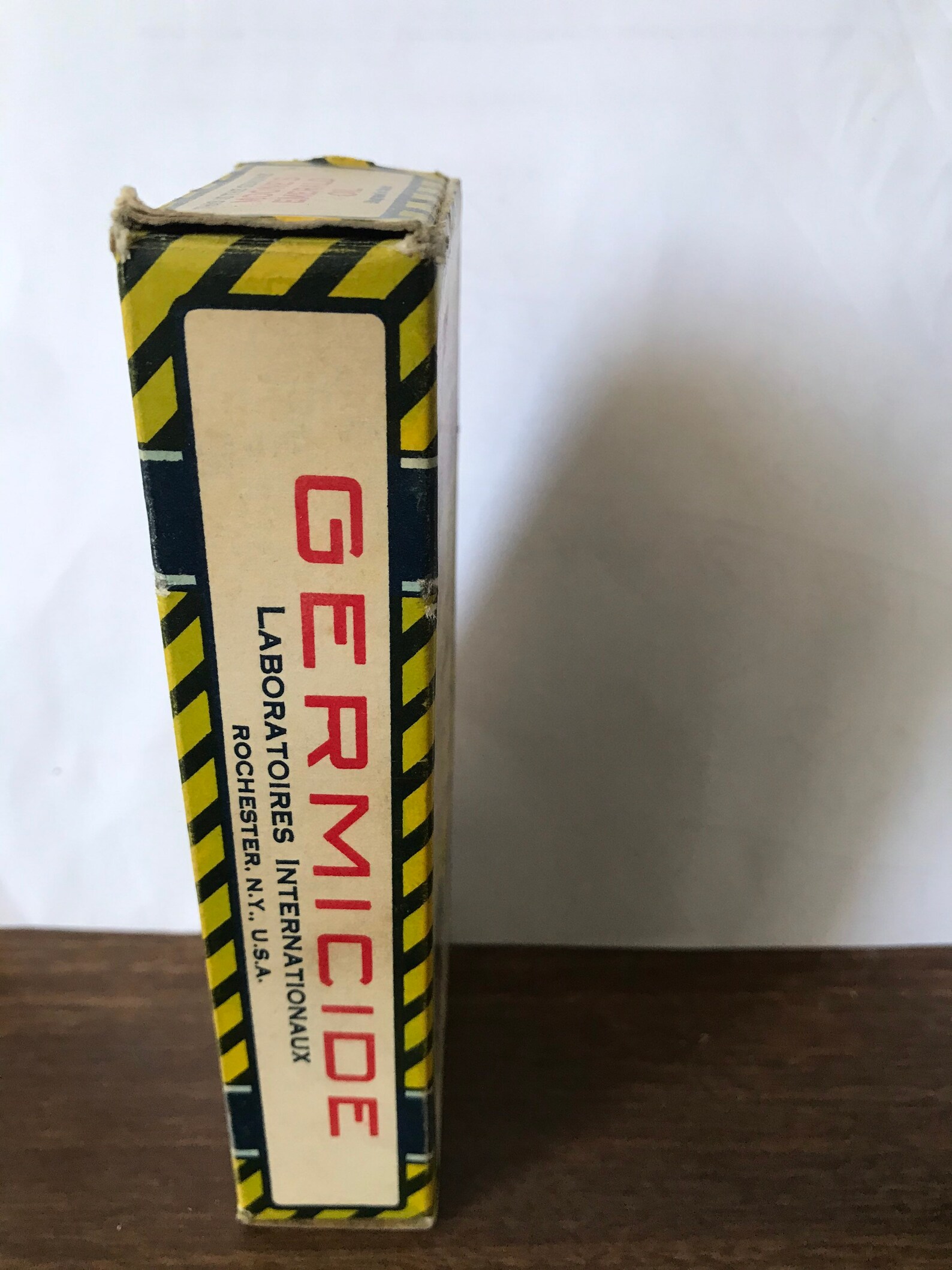 Awesome Moones Emerald Oil Original Box and Bottle - Etsy