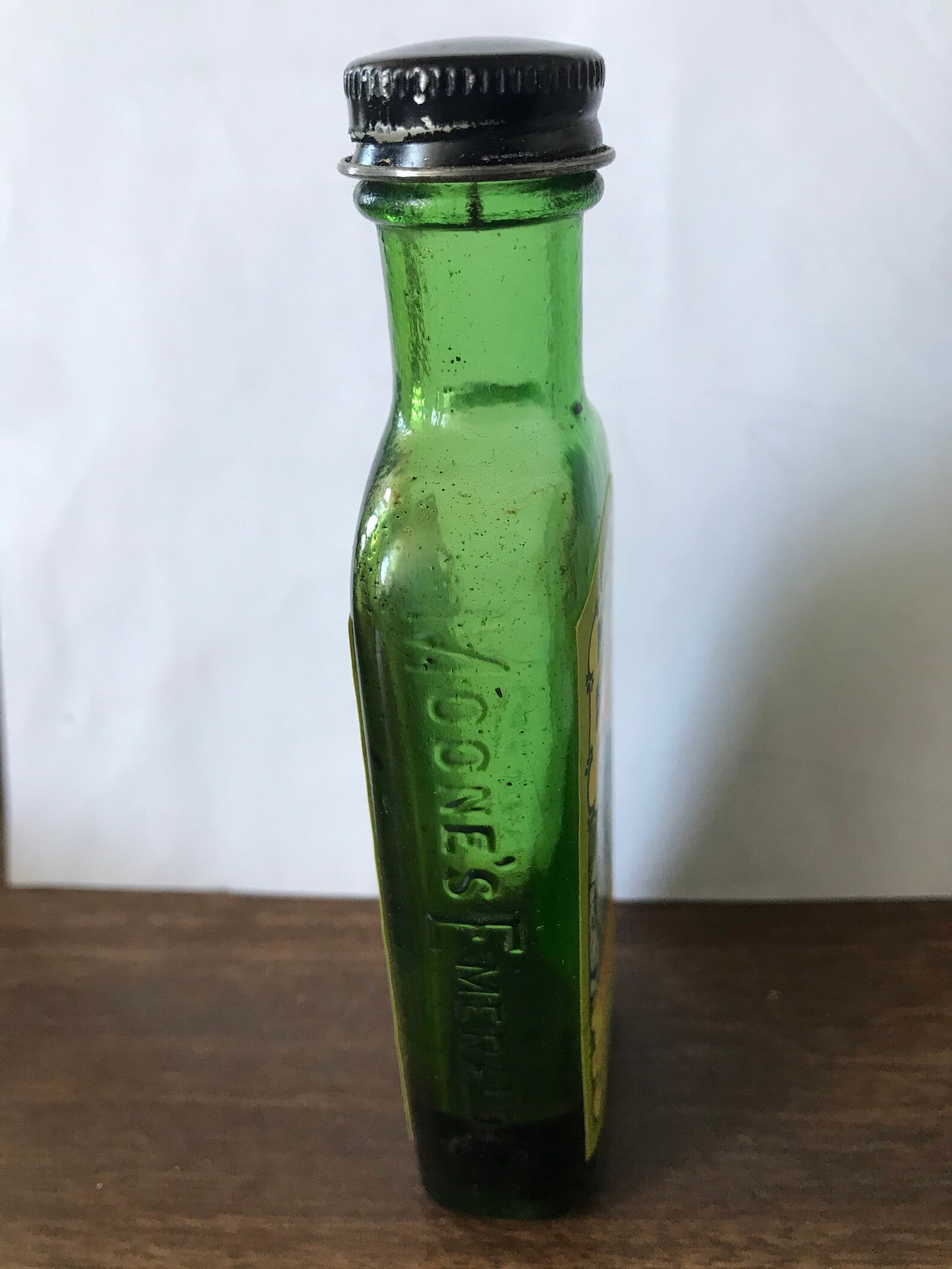 Awesome Moones Emerald Oil Original Box and Bottle - Etsy