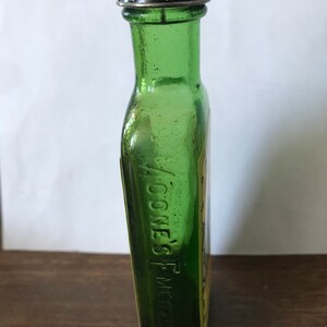 Awesome Moone’s Emerald Oil Original Box and Bottle - Etsy