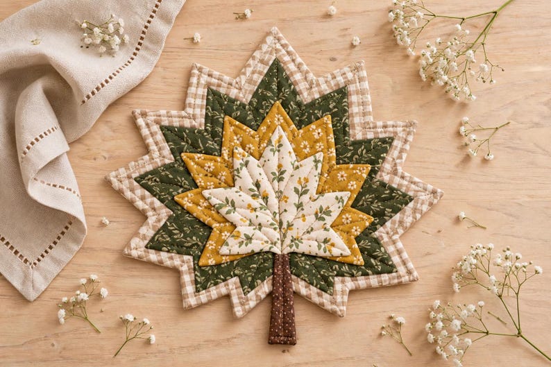 Maple Leaf Mug Rug Sewing Pattern PDF, Quilted Fall Coaster Tutorial ...