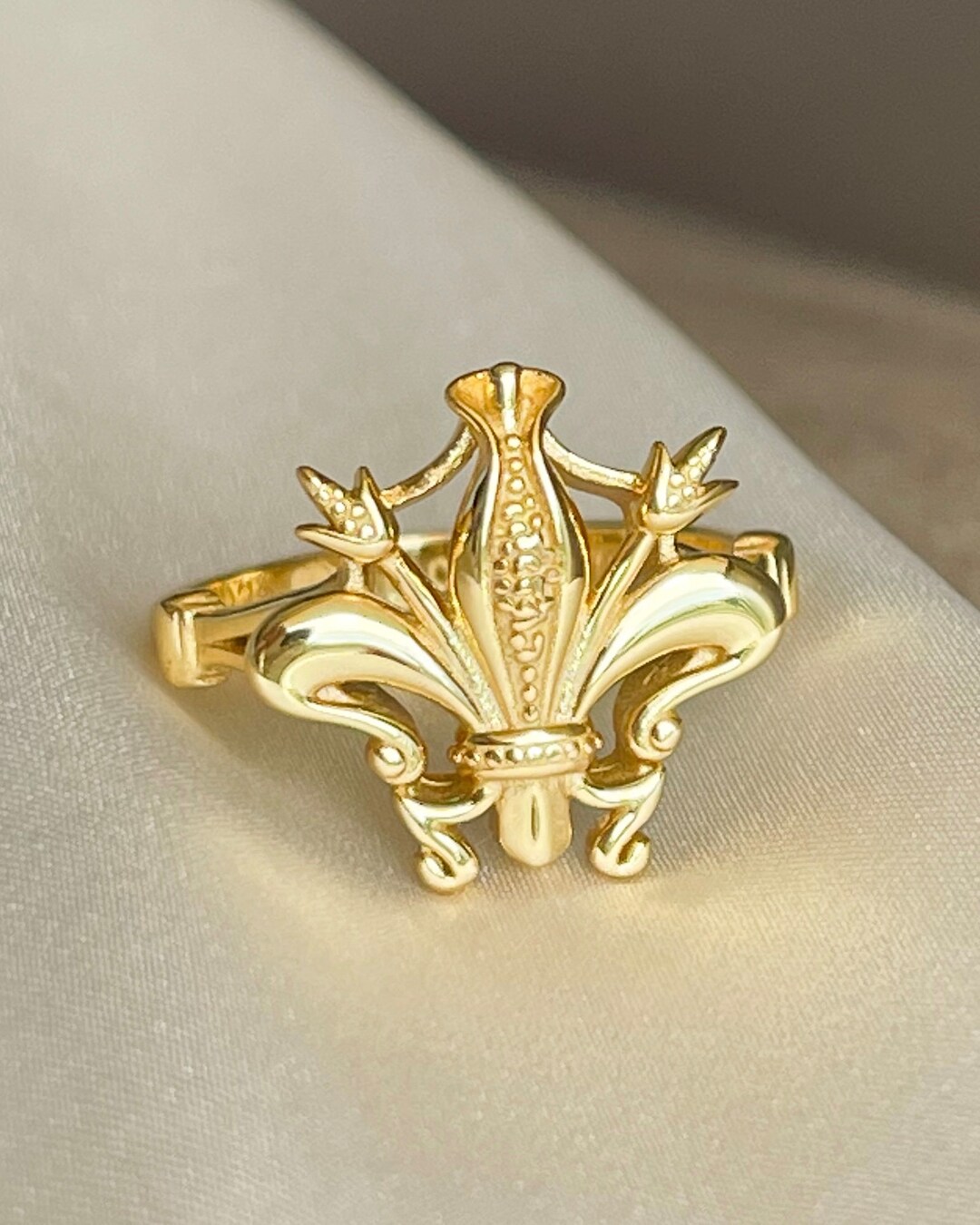 Fleur De Lis Ring, French Wedding Ring, Parisian Style Jewelry, French ...