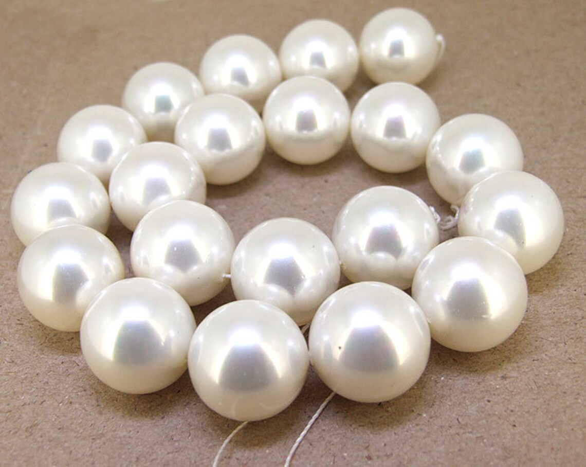 White Shell Pearl Round Beads 6mm 8mm 10mm 12mm 14mm 16mm 18mm | Etsy