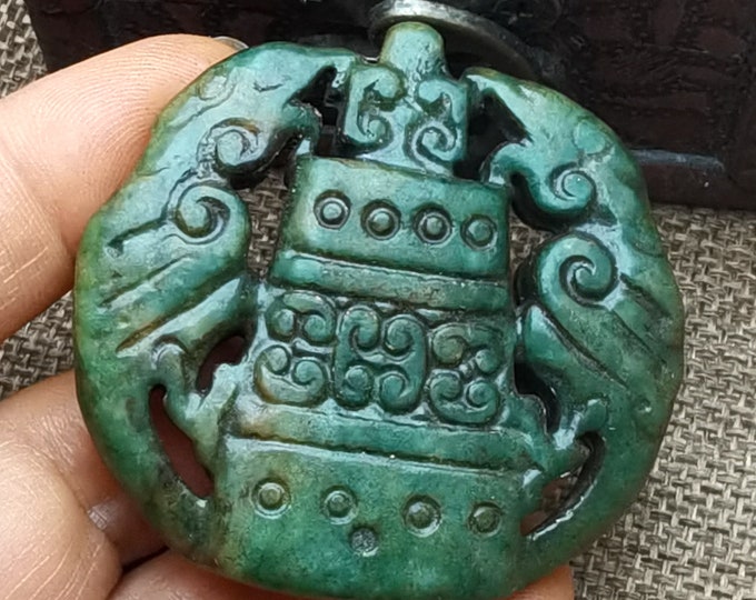 Archaistic Style Design Green Jade Pendant Carved Chinese Chimes Jade ...