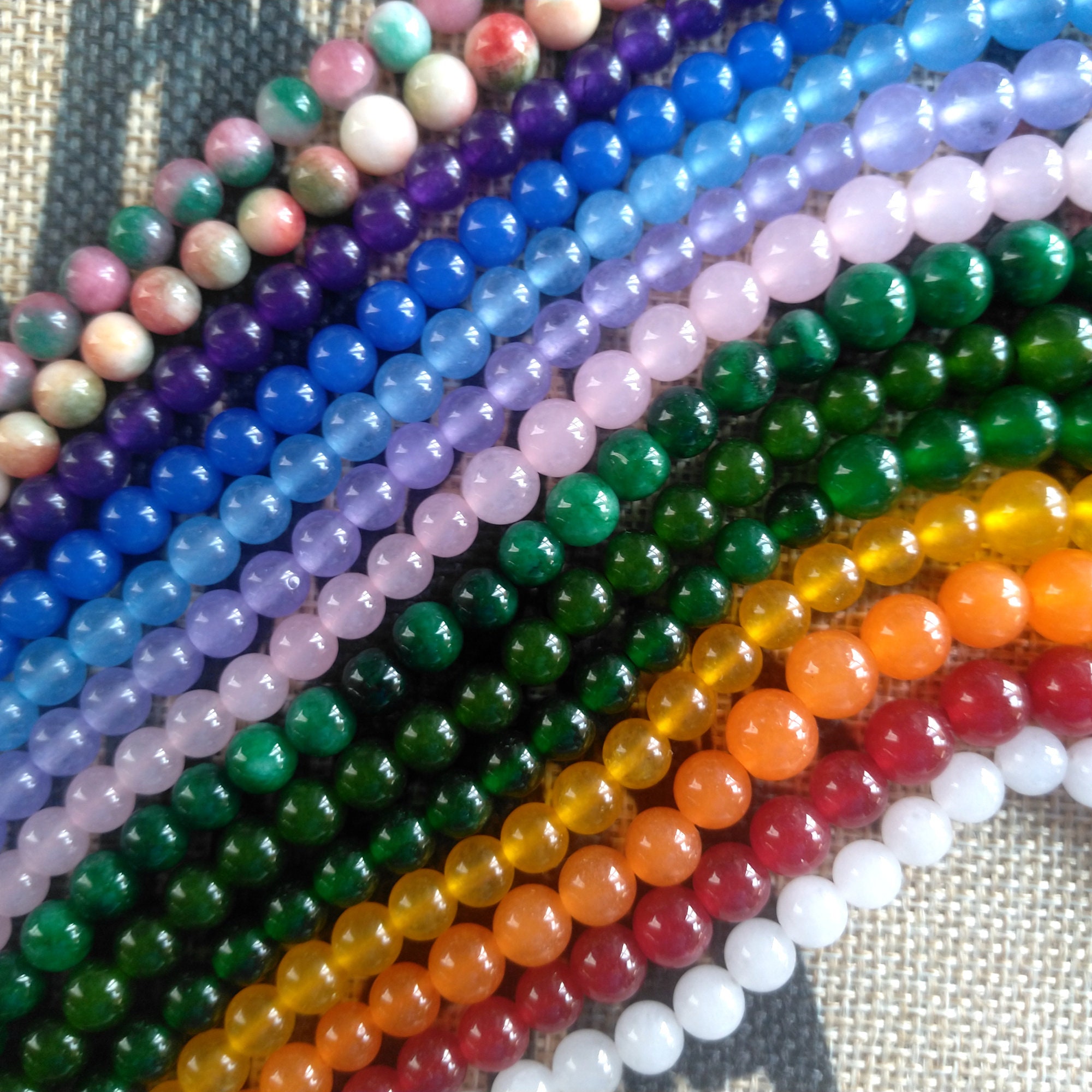 Full Strand Round Jade Beads 6mm to 14mm Apprx 60beads - Etsy