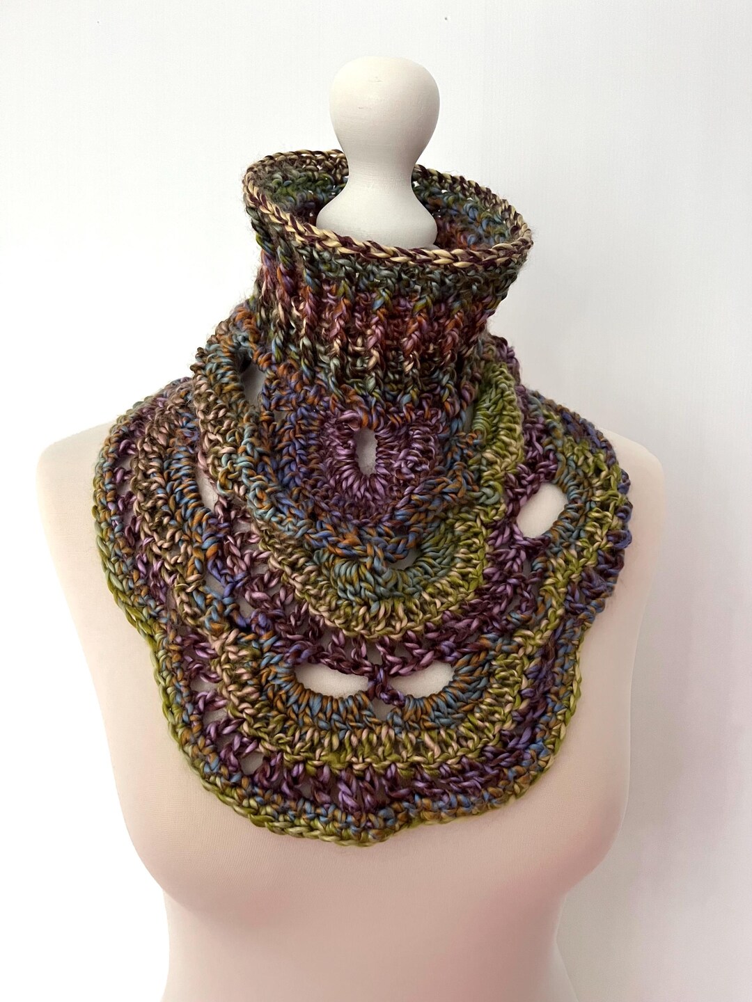 Crochet Victorian Cowl Collar, Infinity Scarf Scarflette Neck Warmer ...