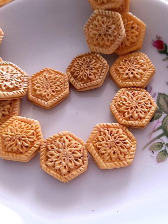 23x20mm Vintage Floral Hexagon Flat Bone Beads - Etsy