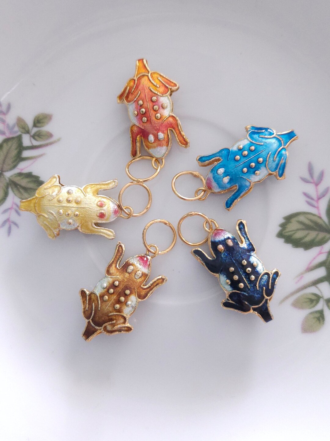 Small Enamel Frog Charm - Etsy