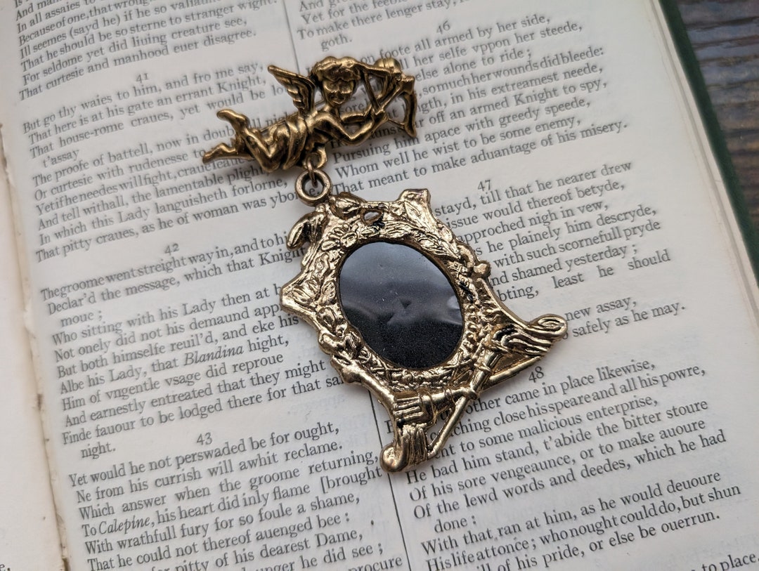 Vintage Gothic Cherub Photo Brooch - Etsy