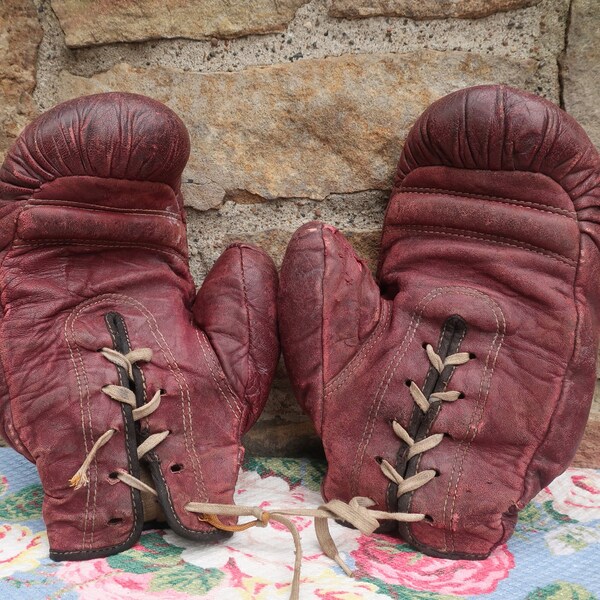 Antique Boxing - Etsy