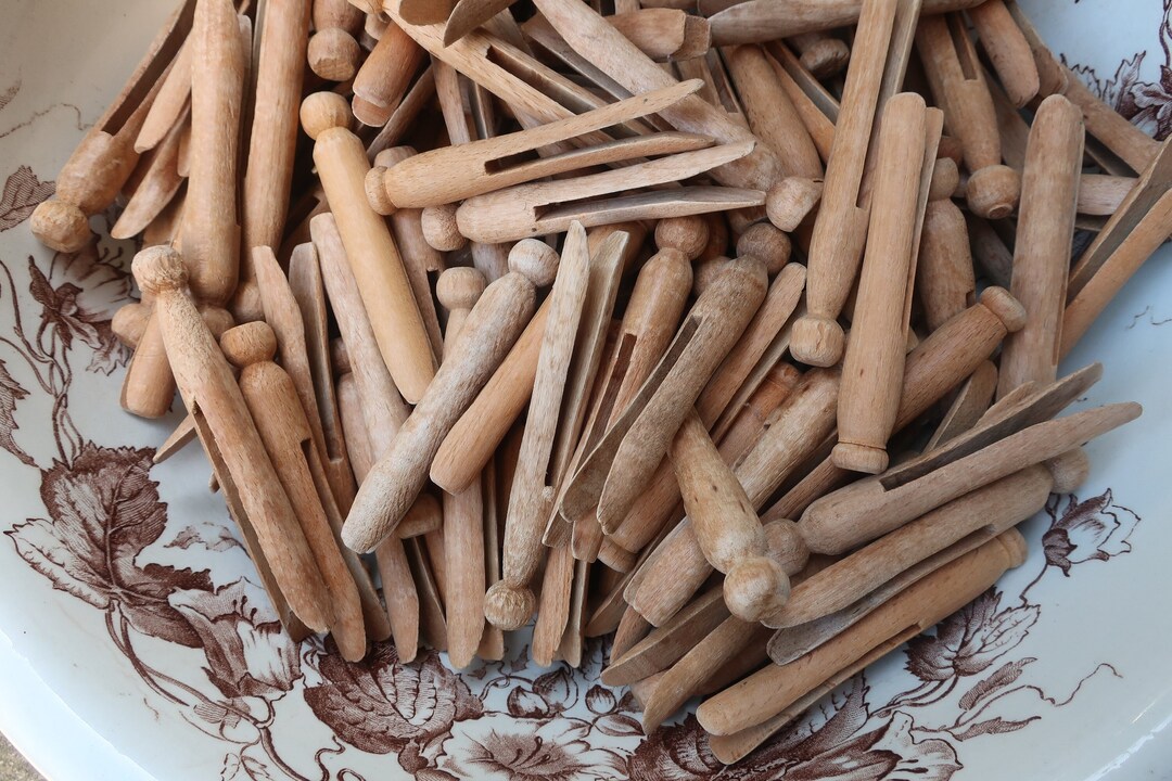 Set of 12 Wood Peg Clothespins Laundry Linens Crafts Supply Hangers ...