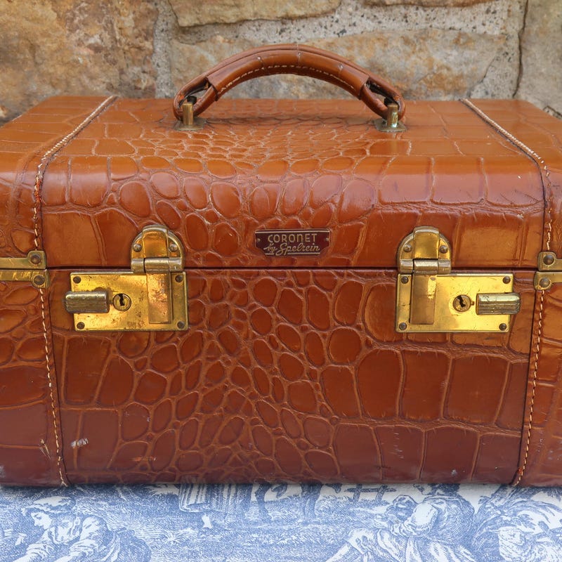 Vintage Train Case - Etsy