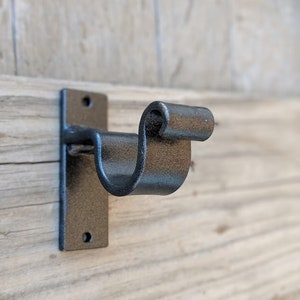 Hand Forged Short Projection Bracket, 1'' Clearance Single Rod Brackets ...