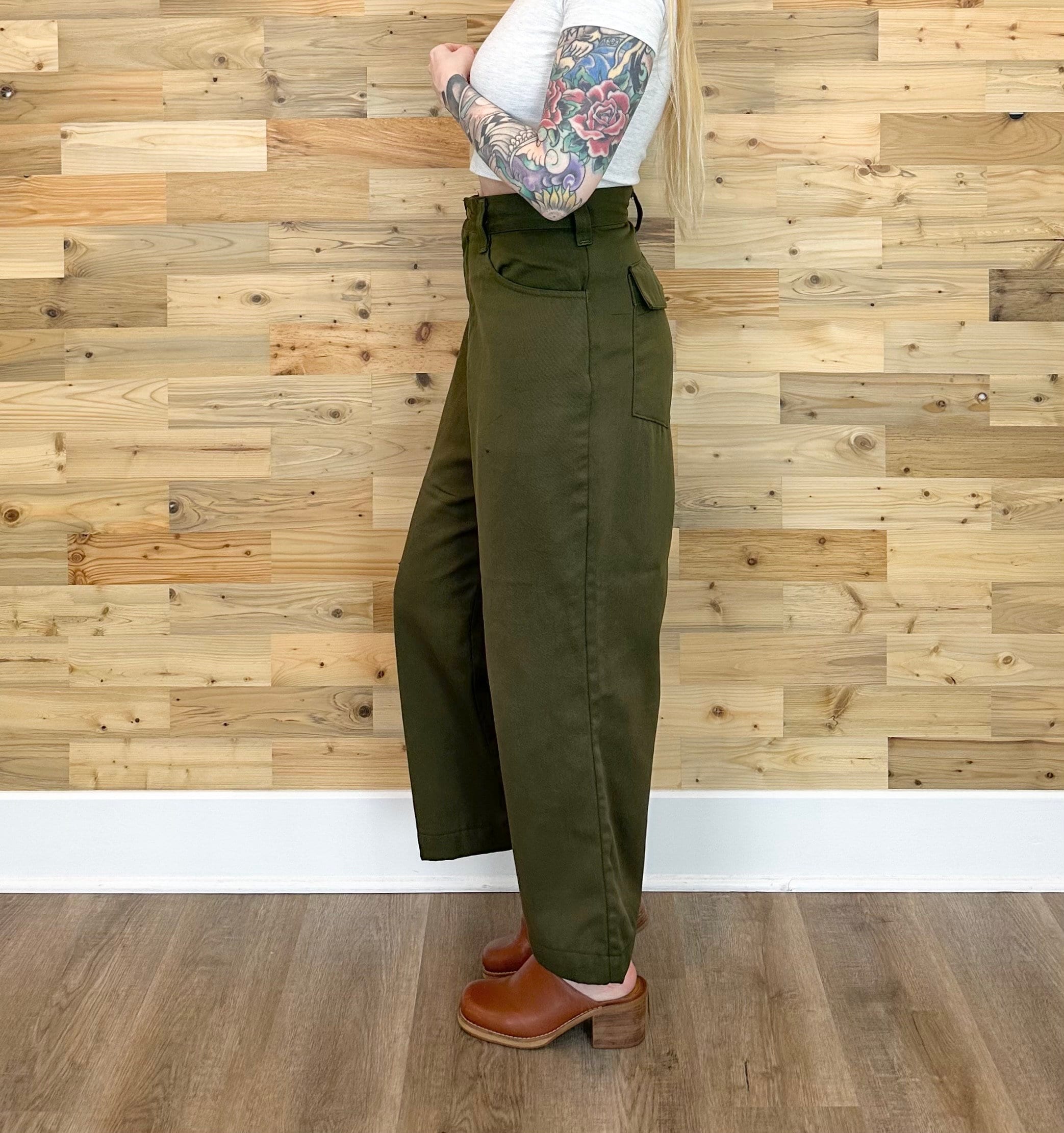 90's Vintage Olive Green Faded Worn F.S.S. Wildland 90's Vintage Olive Green Faded Worn F.S.S. Wildland